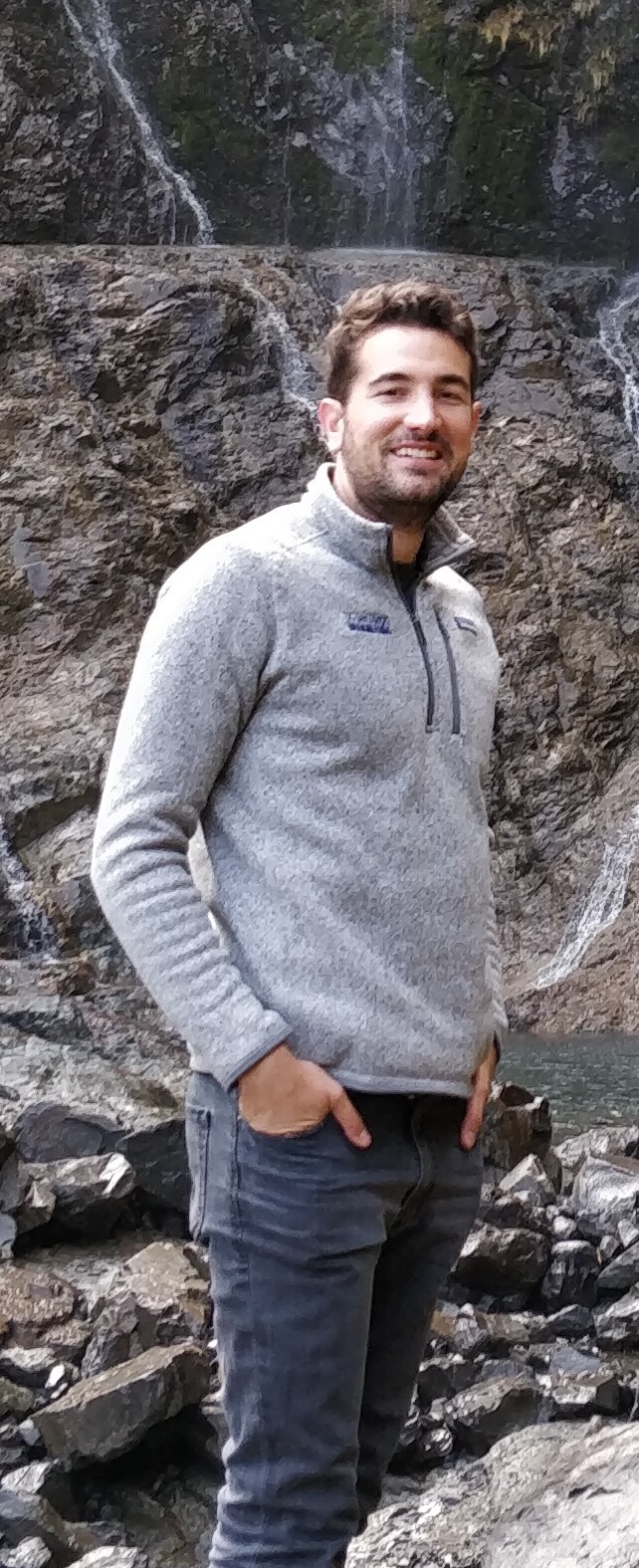 About me: Erol Kavvas - Erol Kavvas